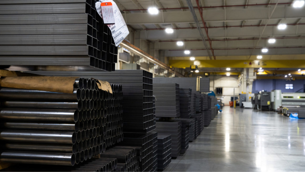 Height Adjustable Table Bases for OEMs | OMT-Veyhl